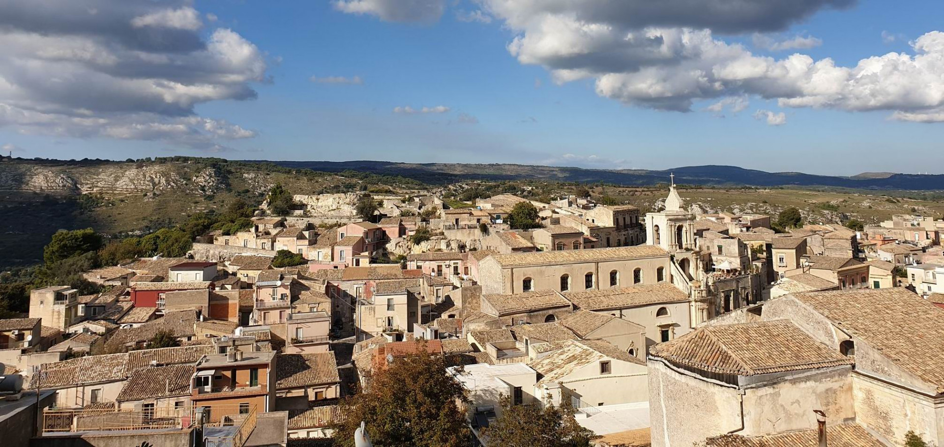 Palazzolo Acreide Private Walking Tour with a Guide Archaeologist