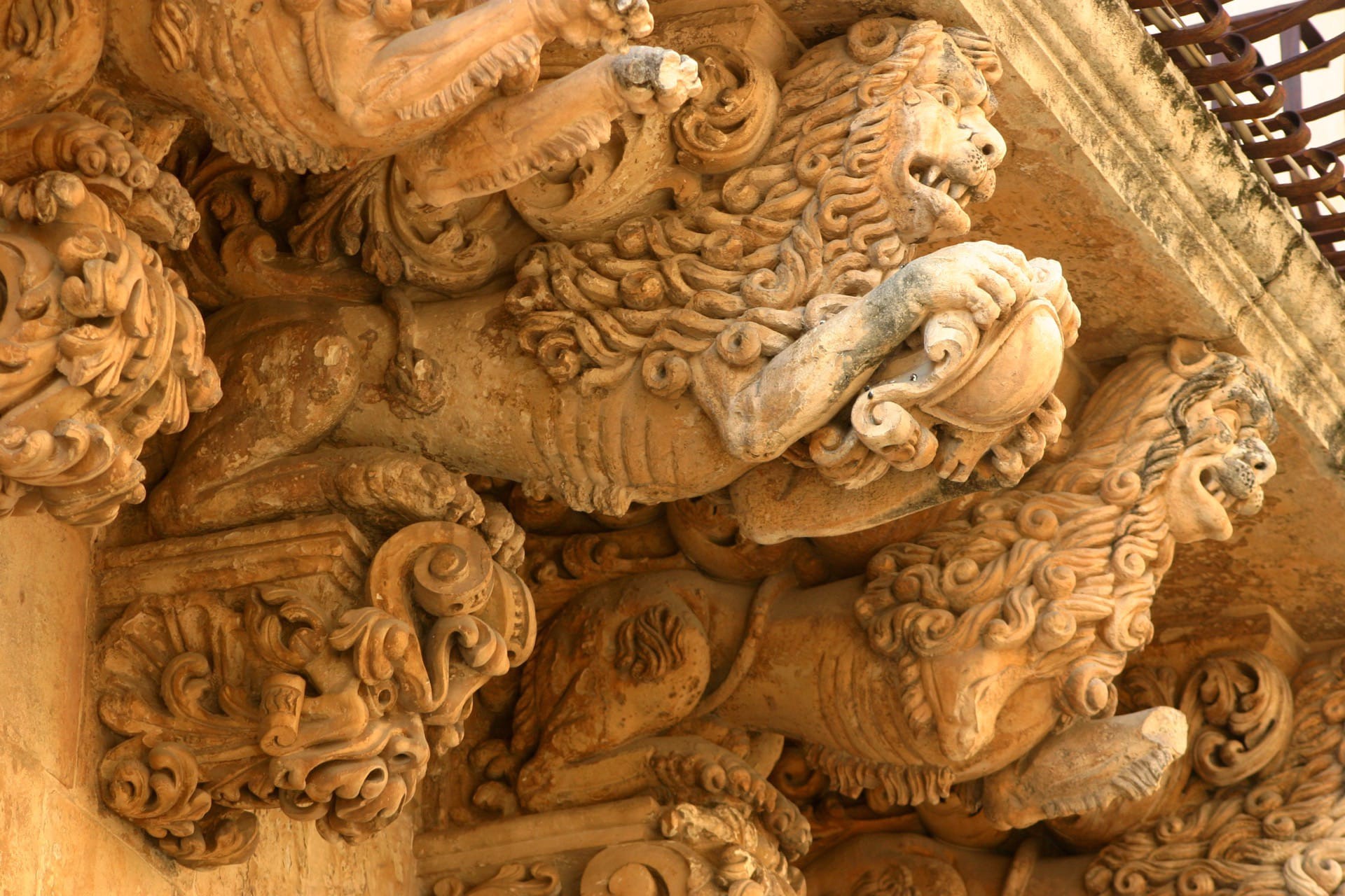 Noto Private Walking Tour with an Art Historian Guide